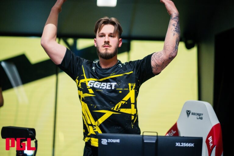 CS2: jL revela motivos pelas frustrações de s1mple na NAVI | Game Arena
