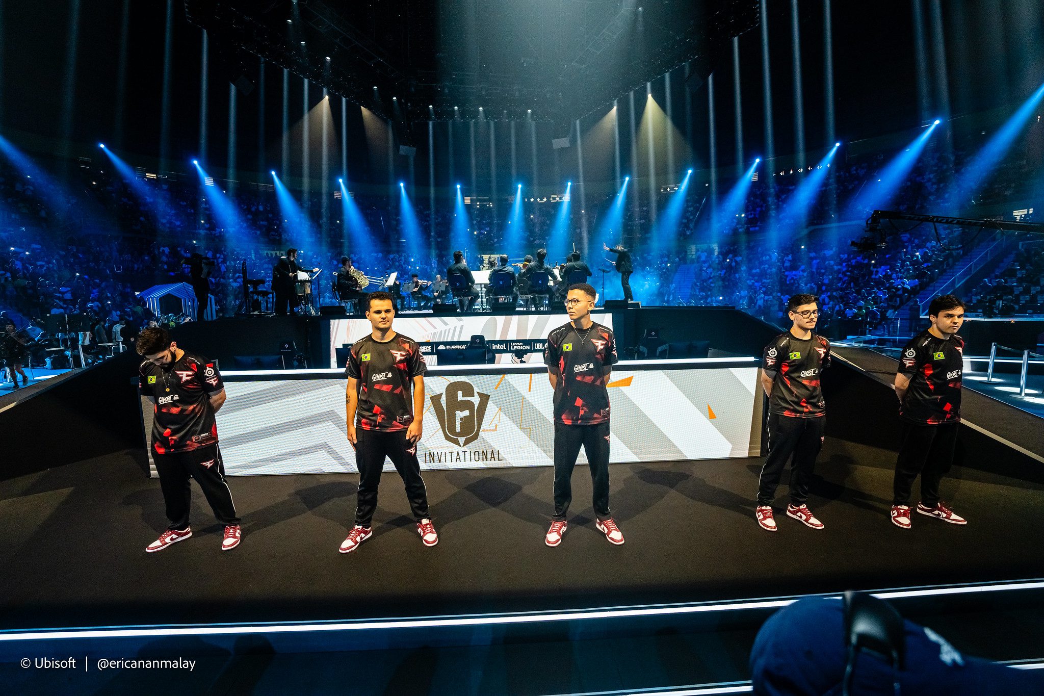 R6: FaZe conquista título da Brazil League; FURIA vai ao Major