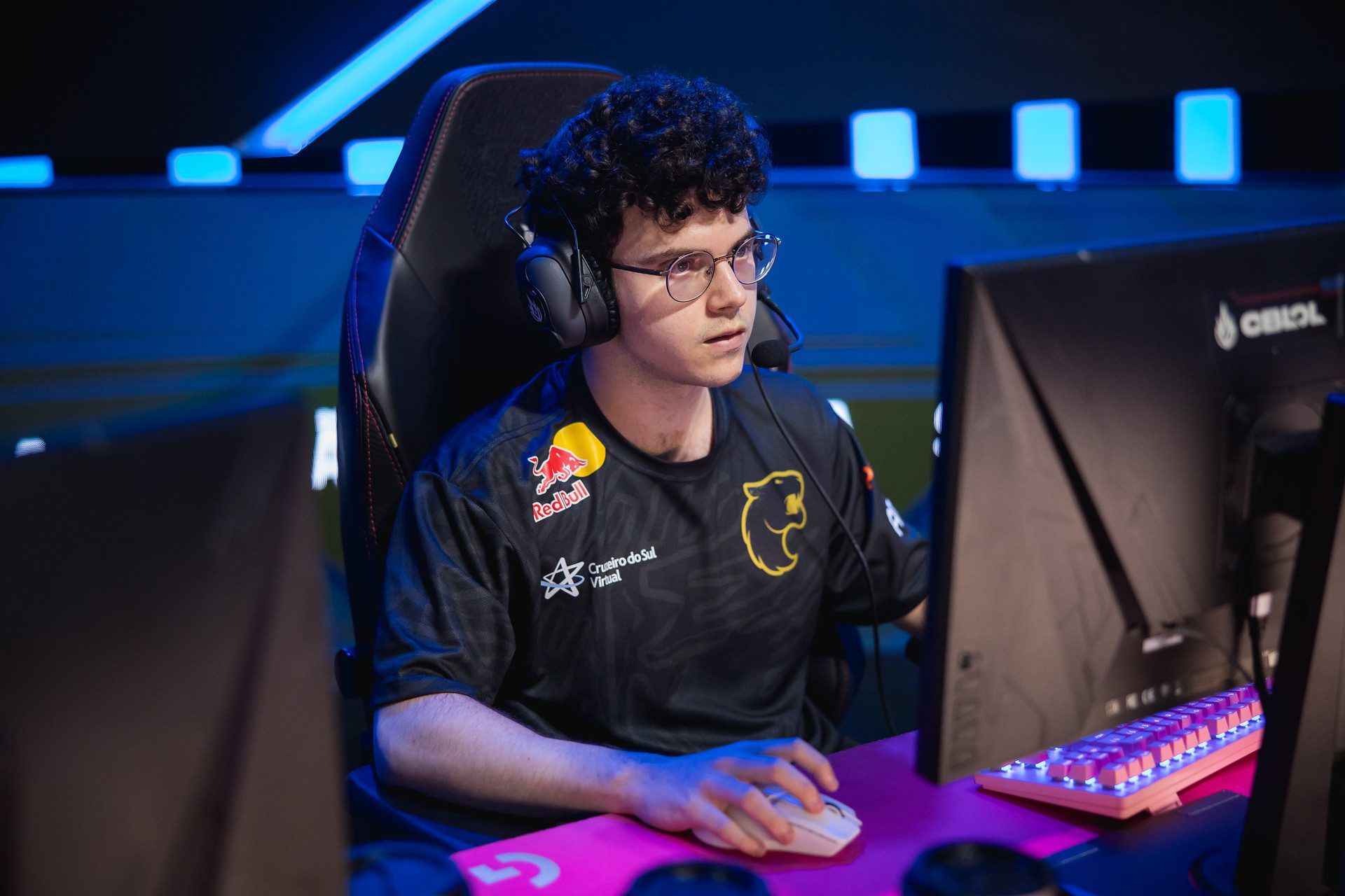 LoL: para Tutsz, FURIA precisa bater favoritas para ir bem nos playoffs ...