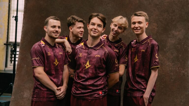 CS2: Astralis lança novo uniforme para a temporada | Game Arena