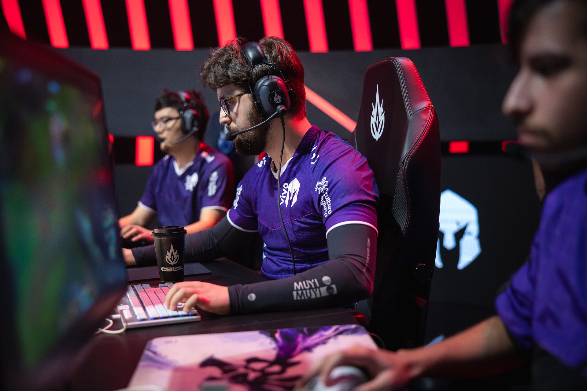 LoL: "ele é um ícone", diz SMILEY sobre BrTT | Game Arena