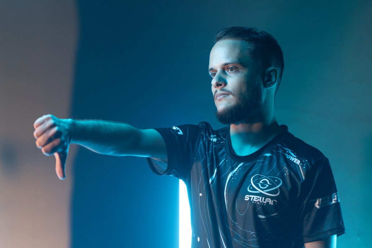 VCB: Stellae anuncia a saída de Moura | Game Arena