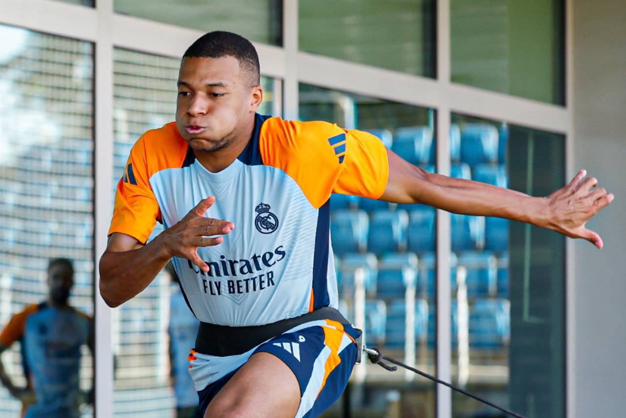 Mbappé se recupera antes do prazo e é relacionado pelo Real Madrid na ...