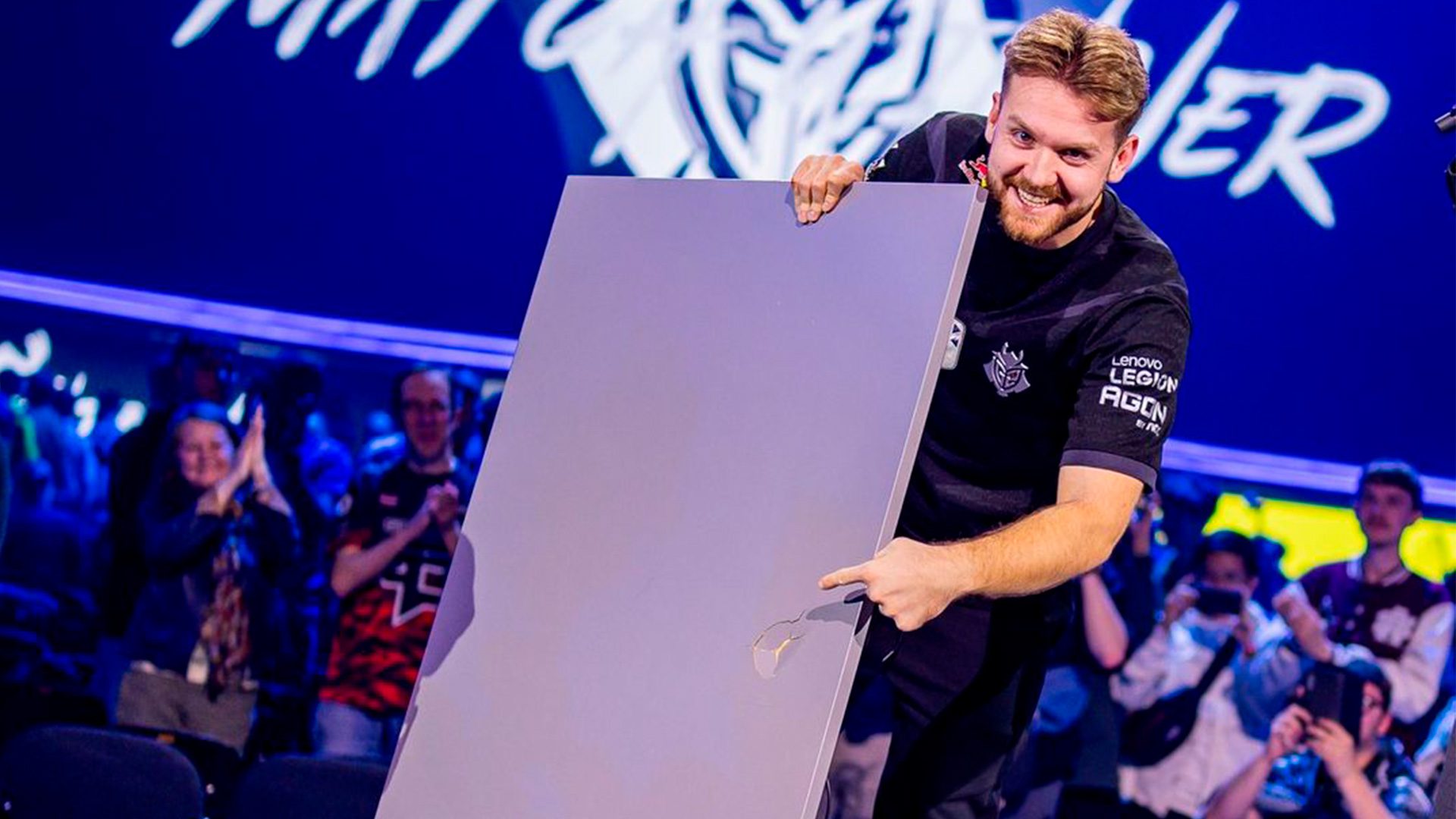 CS2: m0NESY revela diálogo após NiKo machucar a mão | Game Arena