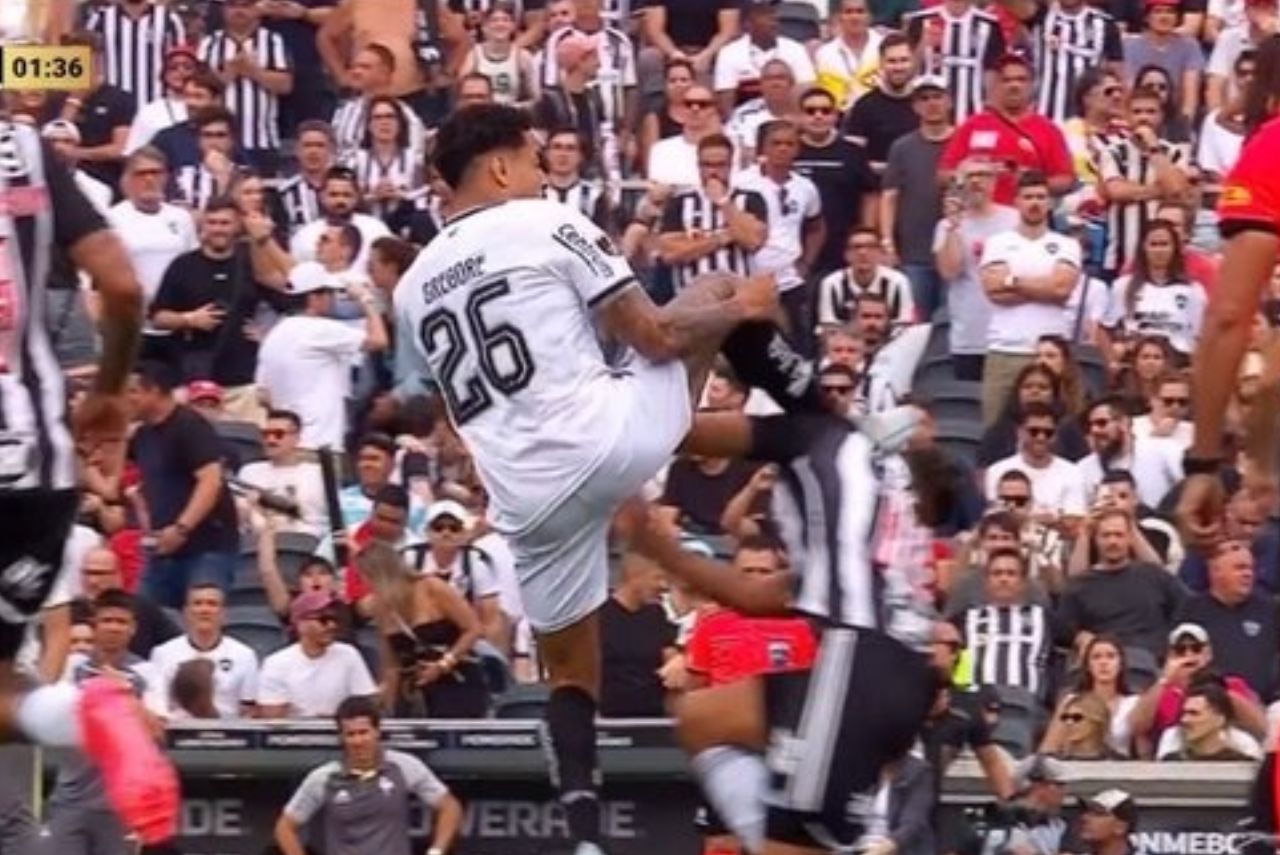 Expulsão de Gregore, do Botafogo, é a mais rápida da história das ...