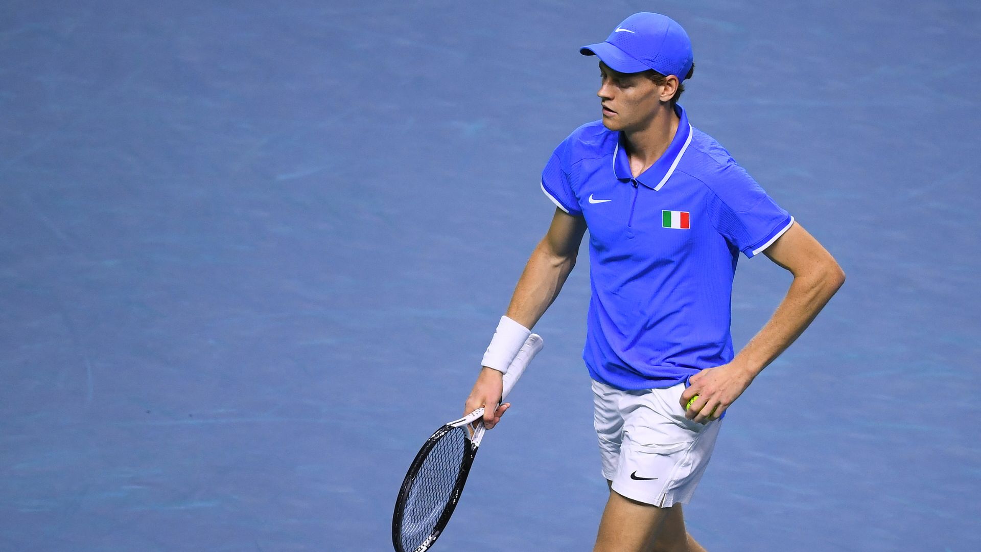 Tenista Jannik Sinner, número 1 do mundo, é suspenso por três meses em ...