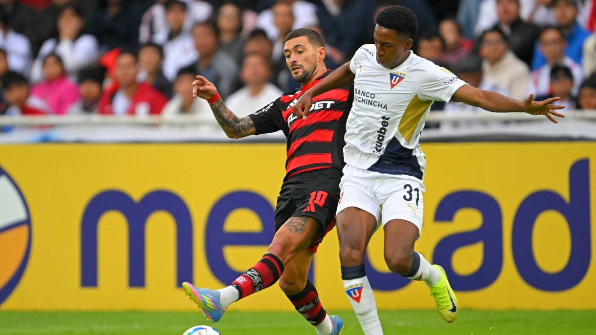 Flamengo sofre, mas segura empate contra a LDU na altitude | Game Arena