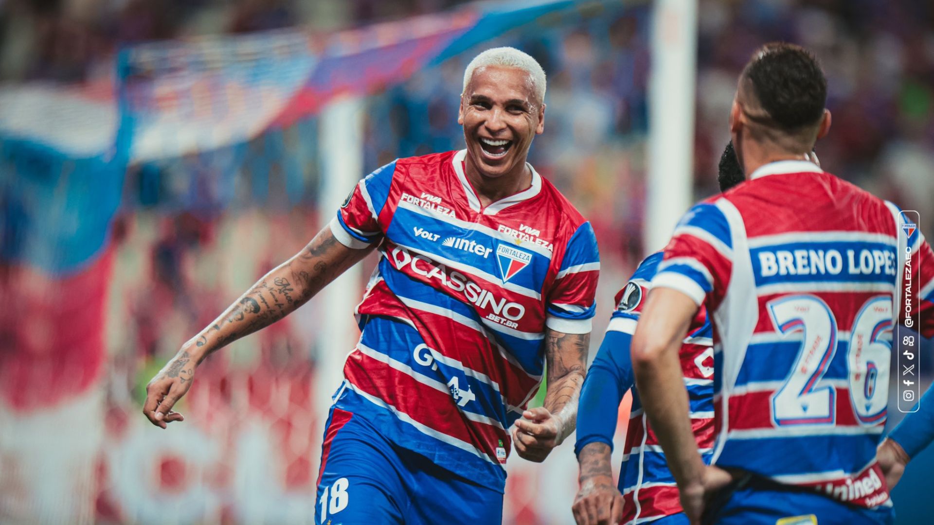 Fortaleza goleia o Colo-Colo no Castelão e vence mais uma na ...