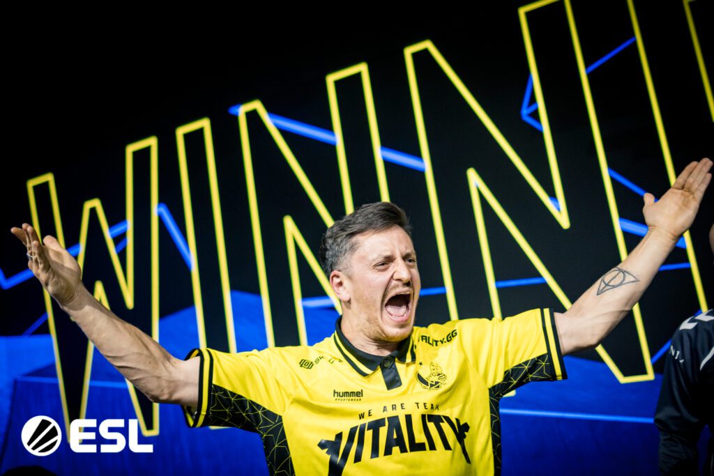 CS2: apEX iguala recorde de dupreeh | Game Arena