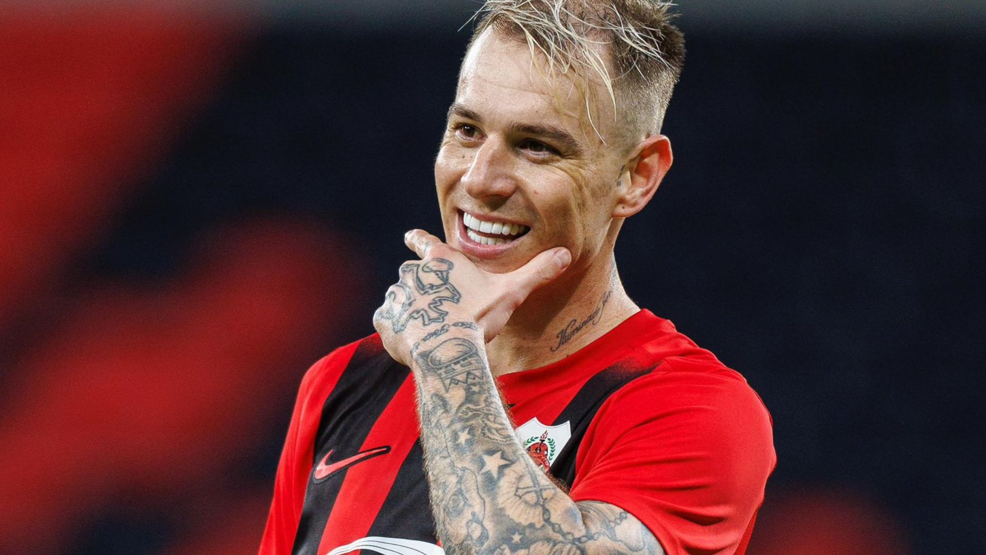 Grêmio desiste da contratação de Roger Guedes após travamento das ...